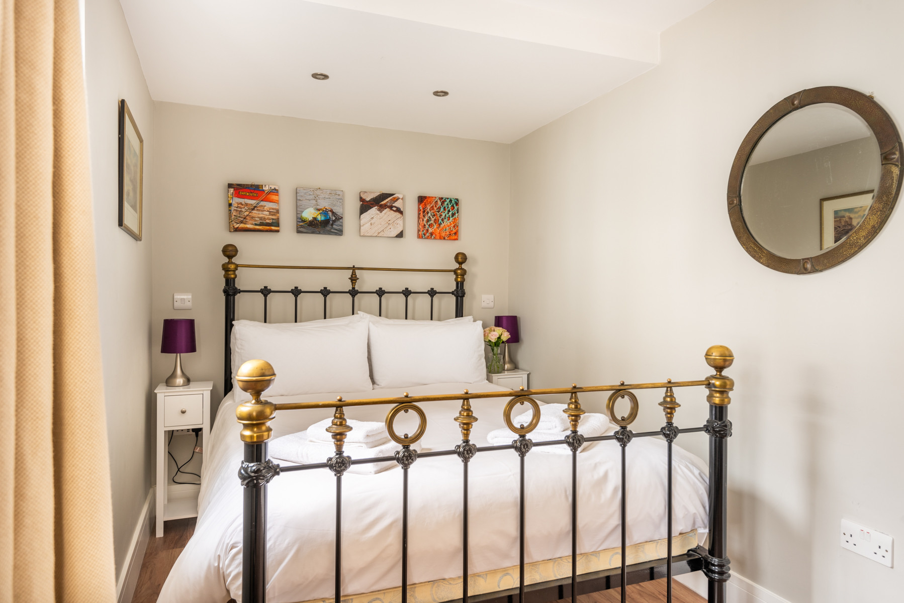 1 Bank Apartments - Dog Friendly Holiday Cottage in Dartmouth, South ...
