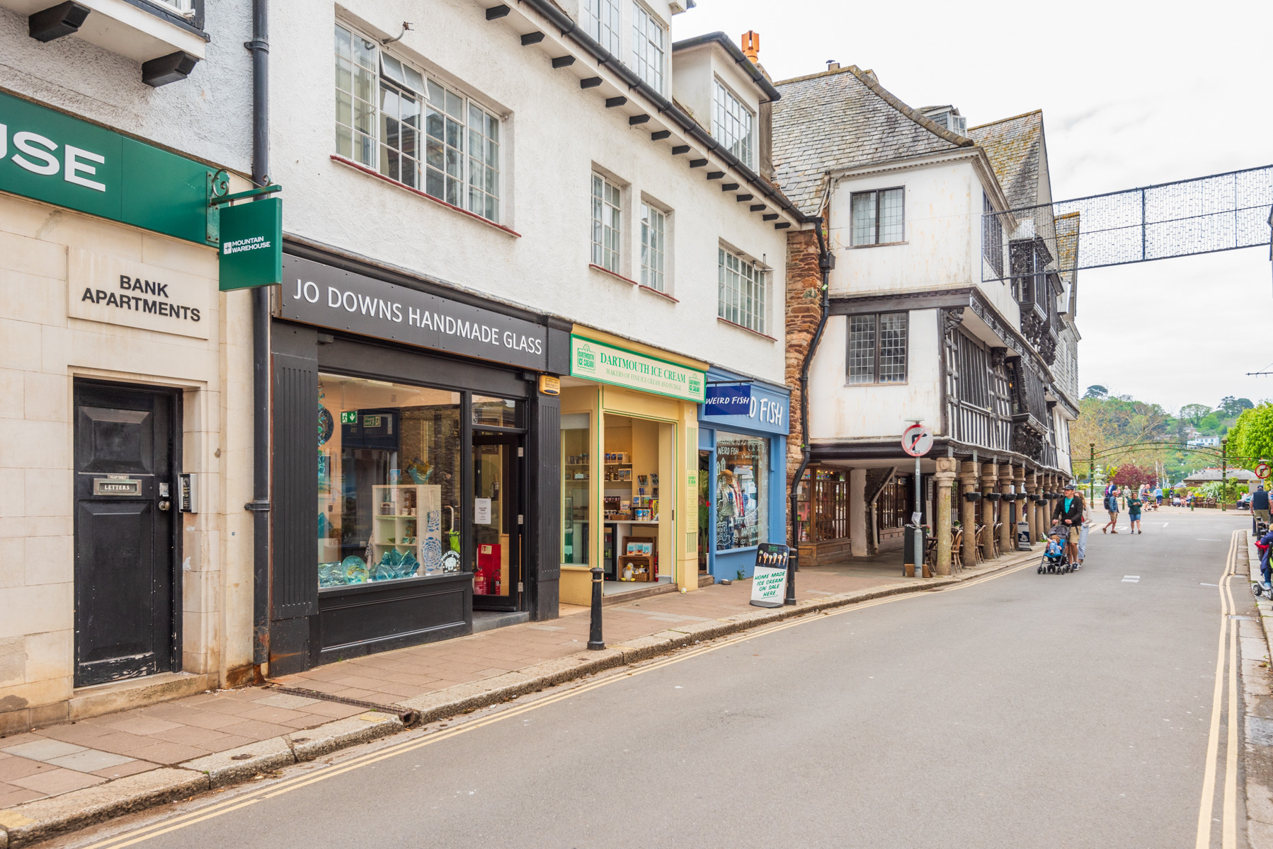 1 Bank Apartments - Dog Friendly Holiday Cottage in Dartmouth, South ...